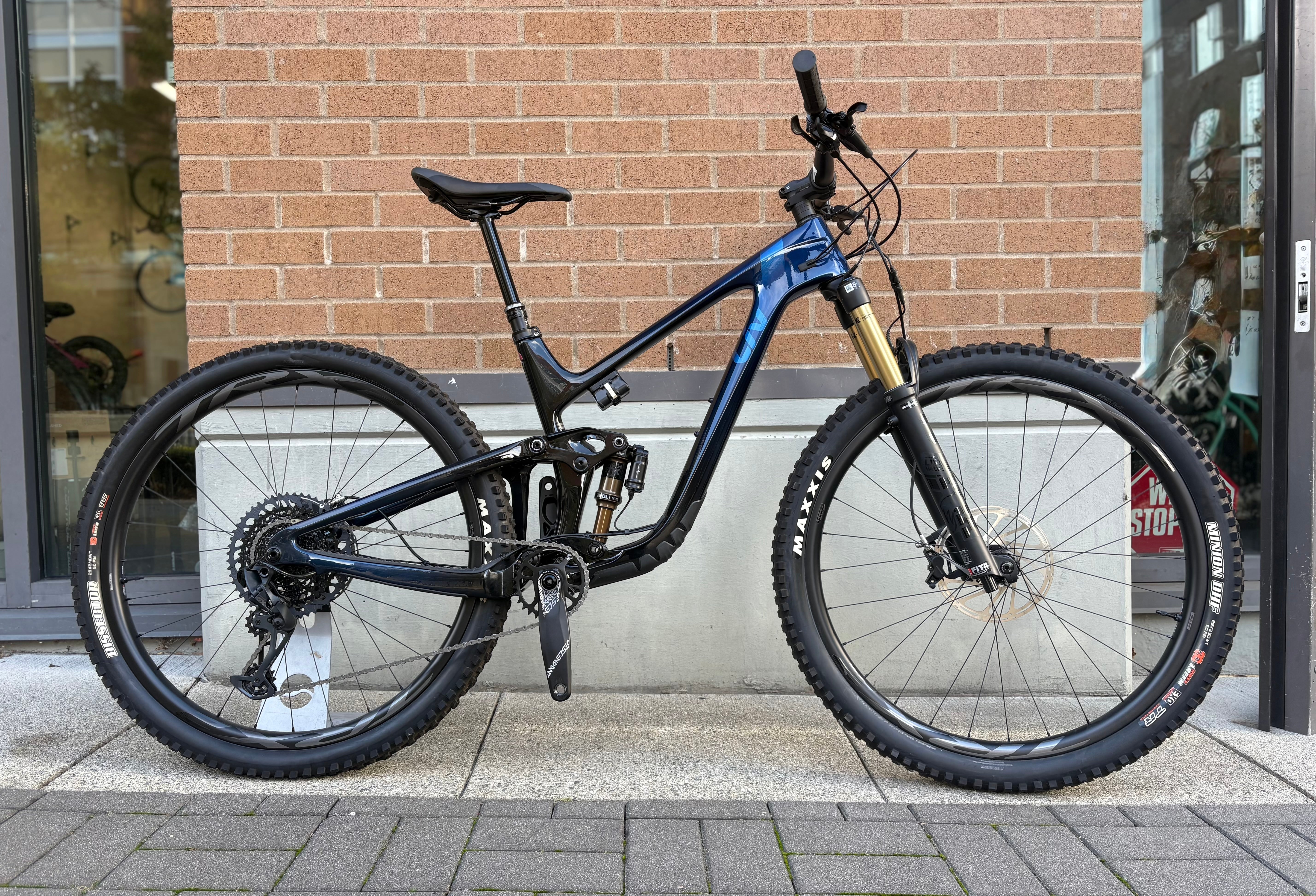 End Of Season Bikes On Sale up to 40% off – More Bikes Vancouver